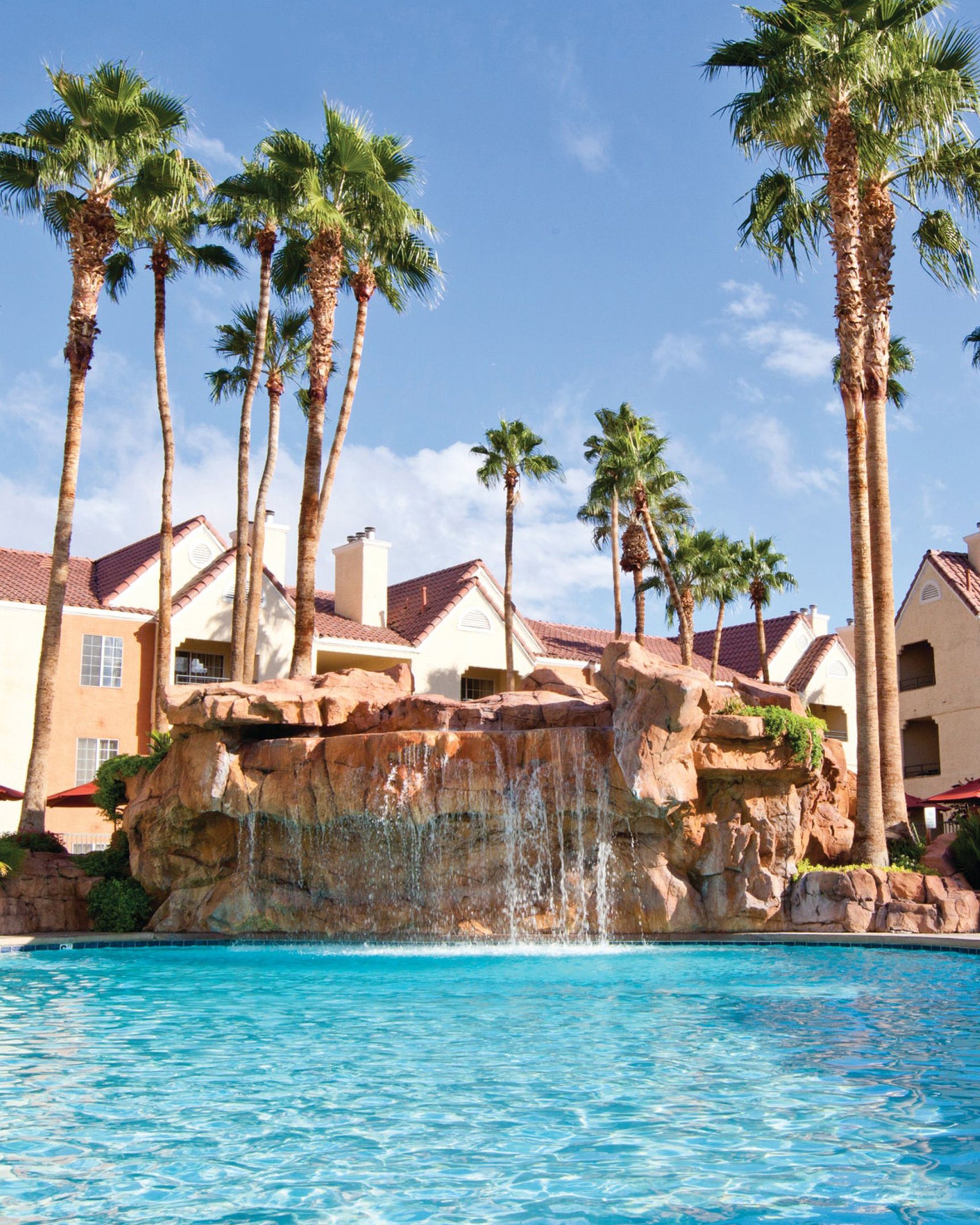 5 Best Spring Break Destinations with 5 Affordable Bags to Go | BAGSMA ...